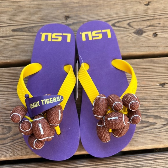 Shoes | Nwt Lsu Football Tigers Purple Yellow Flip Flop Kids Sz 131 ...